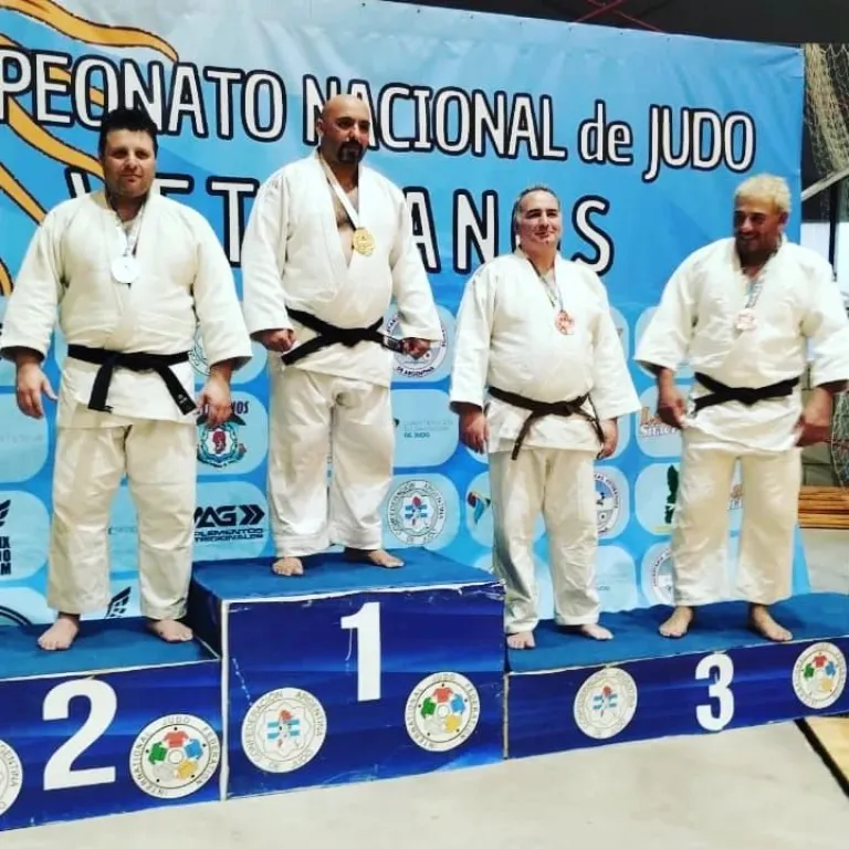 Judo: Leo Smart y De La Vía ganaron medallas en Córdoba | Diario Crónica