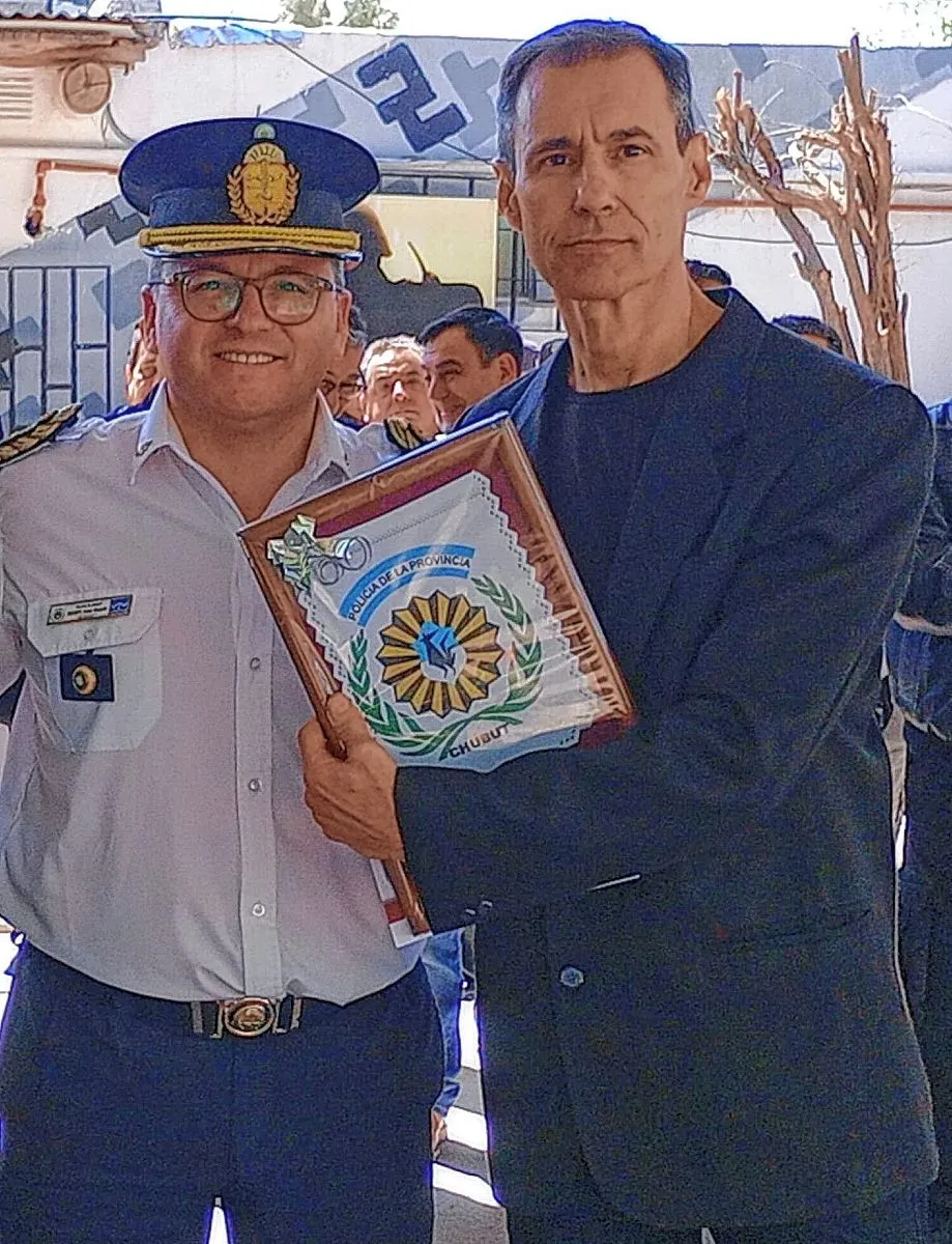 La Policía del Chubut conmemoró los 30 años del Grupo Especial de ...