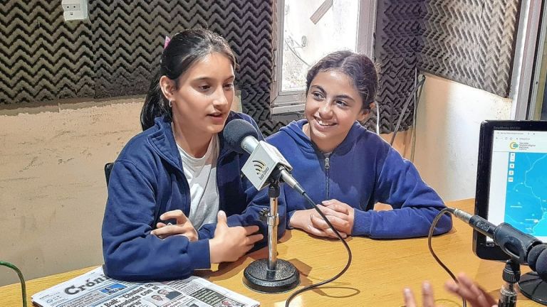 Alumnas del Colegio Abraham Lincoln visitaron las instalaciones del diario Crónica | Diario Crónica