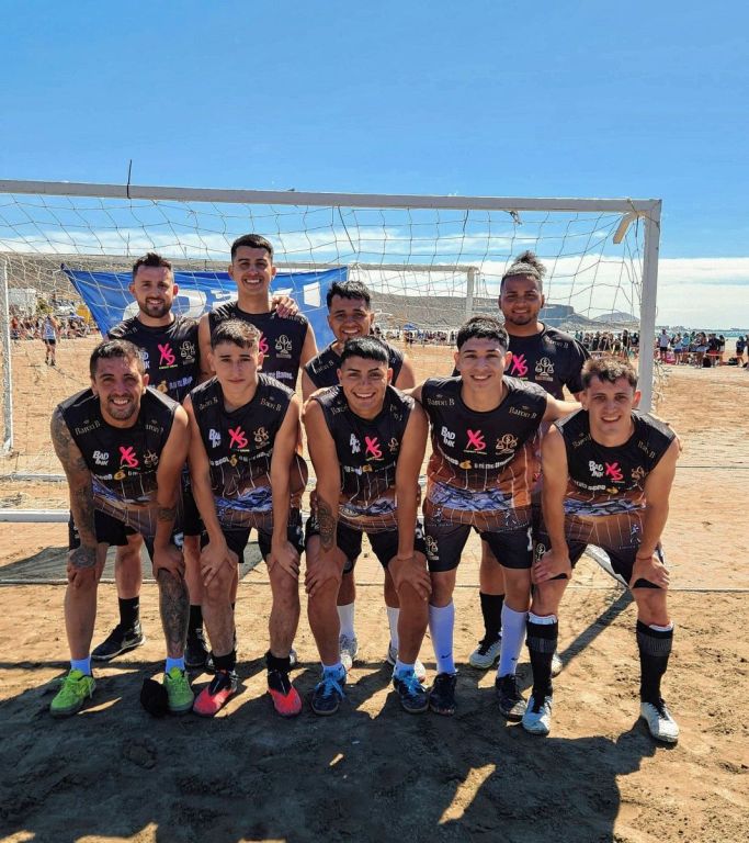 Hoy finaliza el torneo de fútbol playero en Rada Tilly | Diario Crónica