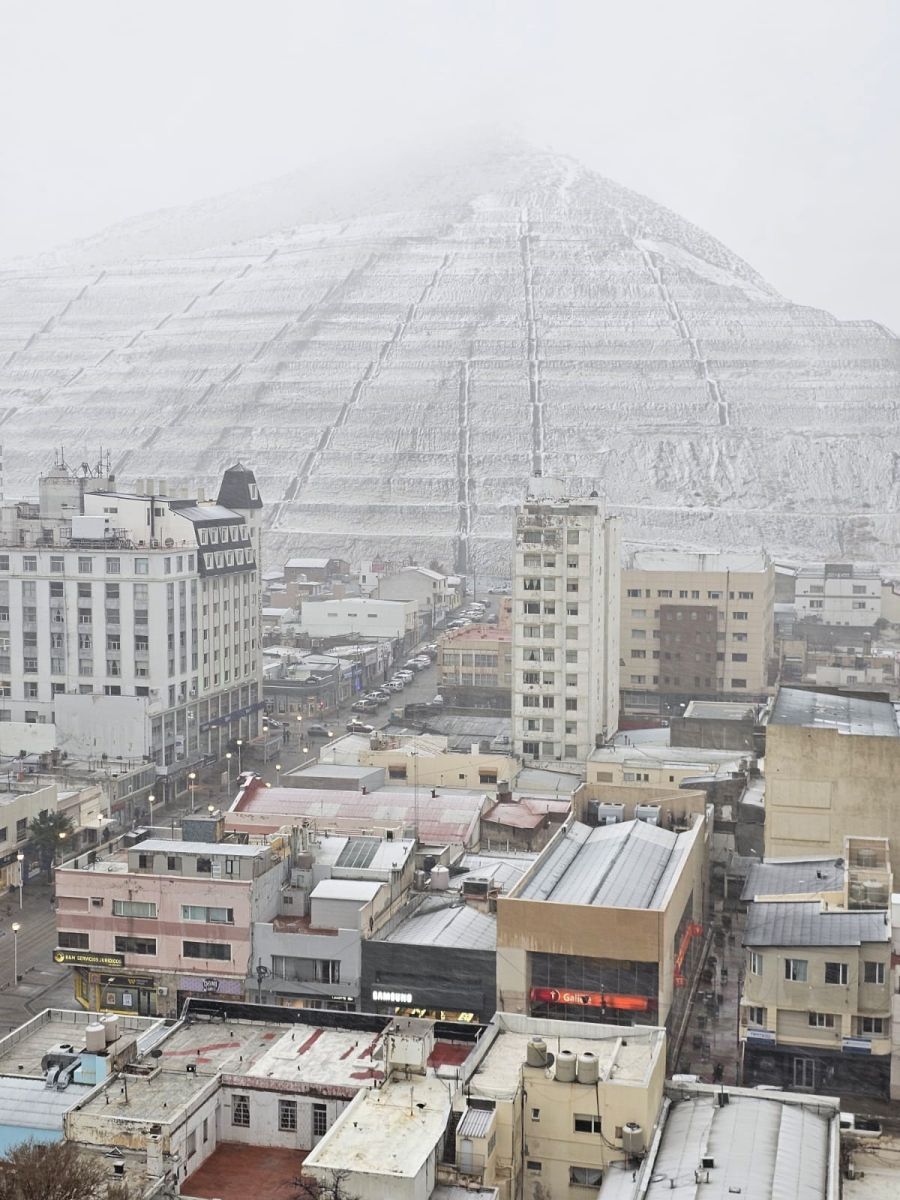 Intenso temporal de nieve y lluvia en Comodoro Rivadavia | Diario Crónica