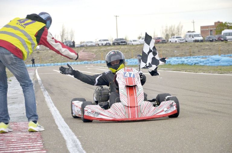 Genaro Castillo se impuso en la Sudam Master | Diario Crónica