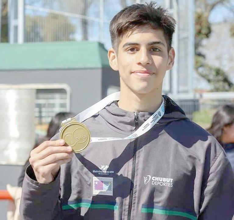 Carolina Magidow y el madrynense Agustín Coronel fueron los más veloces ...