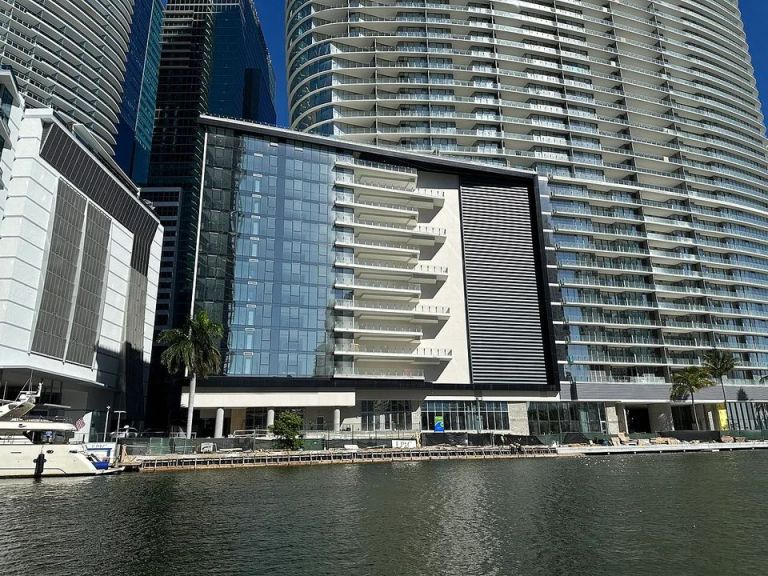 La inversión millonaria de la familia Coto en Miami: departamento de US ...